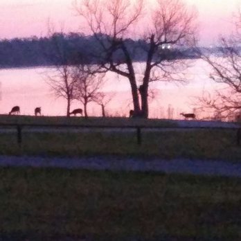 HOLIDAY PARK, BENBROOK LAKE - Updated October 2025 - 16 Photos - Pearl ...