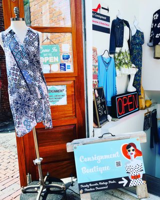 MADLYN’S NEW AND USED CONSIGNMENT - Updated December 2025 - 13 Reviews ...