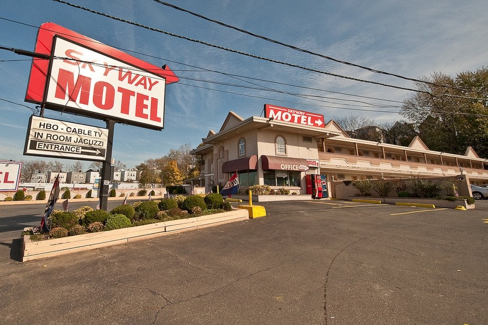 SKYWAY MOTEL - Updated June 2026 - 11 Reviews - 390 Tonnele Ave, Jersey ...
