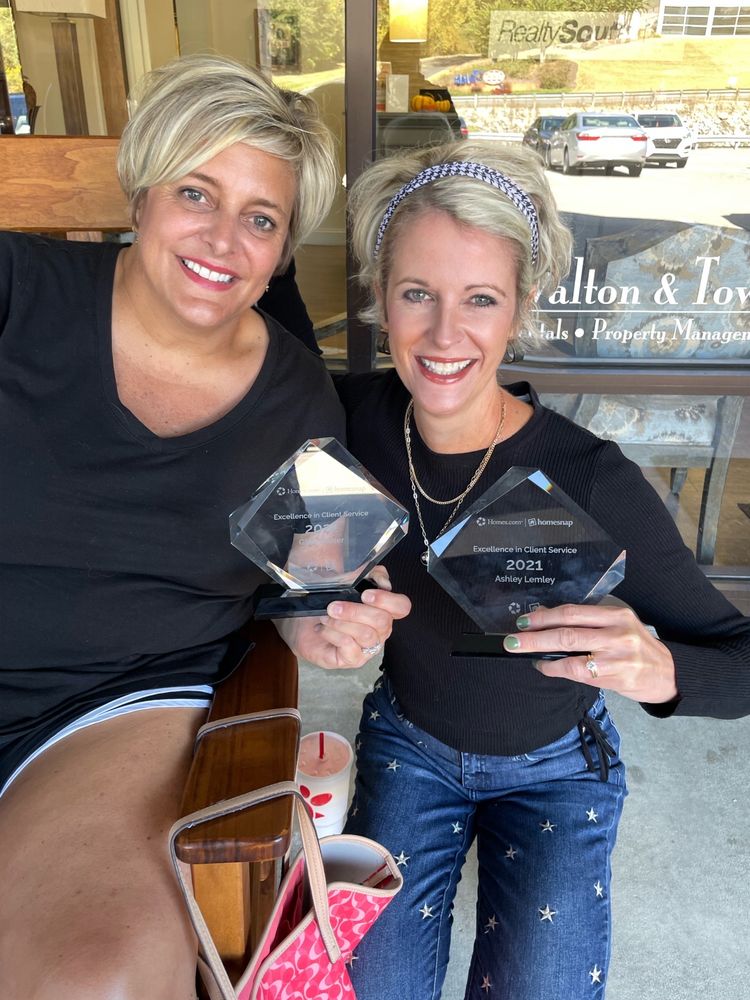 THE ADDRESS MAKEOVER GALS - Updated October 2024 - 5220 Peridot Pl ...