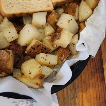 CRICKLES AND CO - Updated July 2024 - 739 Photos & 562 Reviews - 4000 ...