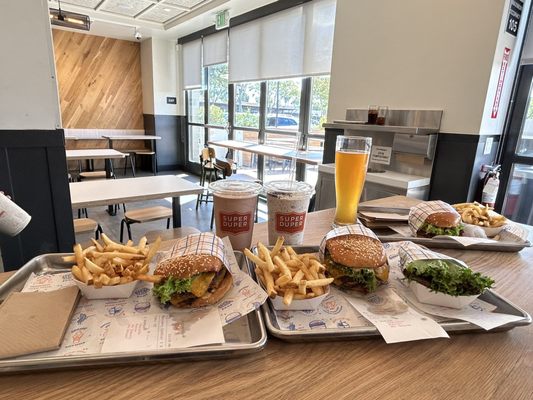 SUPER DUPER BURGERS - Updated December 2025 - 202 Photos & 164 Reviews ...