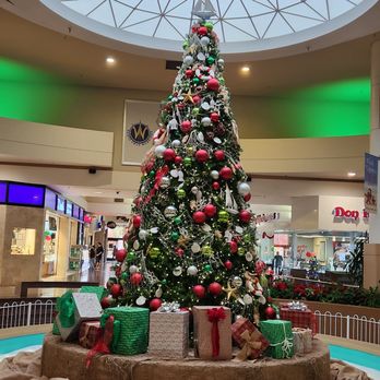 CAPITOLA MALL - Updated October 2025 - 55 Photos & 111 Reviews - 1855 ...