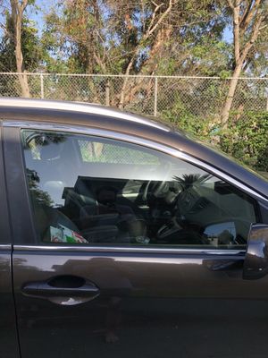 UNIVERSAL AUTO GLASS - Updated January 2026 - 18 Photos & 137 Reviews ...