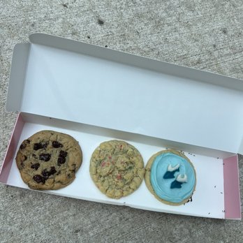 CRUMBL - HILLIARD - Updated February 2026 - 69 Photos & 56 Reviews ...