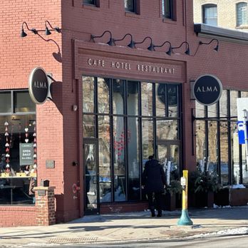 ALMA - Updated June 2025 - 1040 Photos & 699 Reviews - 528 University ...