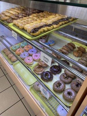 JACK N JILL DONUT SHOP - Updated December 2025 - 10 Photos & 10 Reviews ...