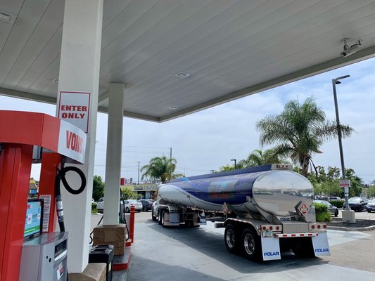 VONS EXPRESS - Updated July 2025 - 55 Photos & 83 Reviews - 1680 Garnet ...