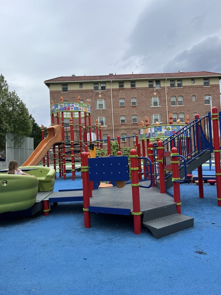 PLAYGROUND AT MARIE REED LEARNING CENTER - Updated October 2024 - 2200 ...