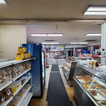 COMMISSO BROS & RACCO ITALIAN BAKERY - Updated January 2026 - 41 Photos ...