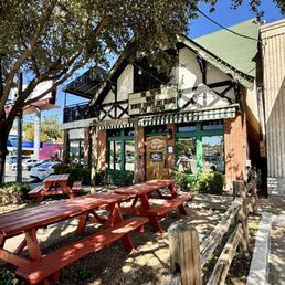 THE TAVERN - Updated December 2025 - 313 Photos & 483 Reviews - 922 W ...