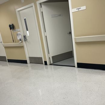 SHERMAN OAKS HOSPITAL - Updated June 2024 - 86 Photos & 412 Reviews ...