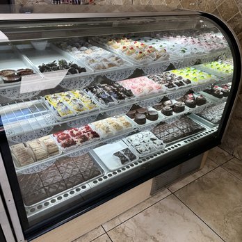 CALANDRA’S ITALIAN & FRENCH BAKERY - Updated August 2025 - 210 Photos ...