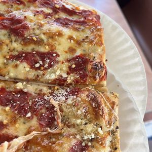 GIAVANNA’S PIZZERIA - Updated August 2025 - 10 Photos & 21 Reviews ...