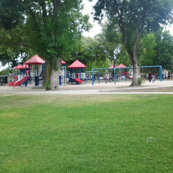 WARDLOW PARK - Updated January 2025 - 28 Photos & 12 Reviews - 3457 ...