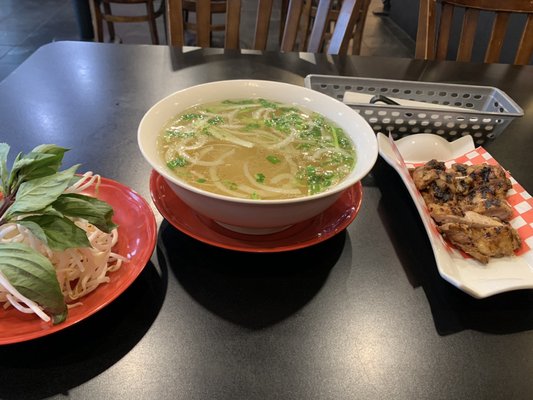 PHO 101 - Updated November 2024 - 26 Photos & 41 Reviews - 5937 ...