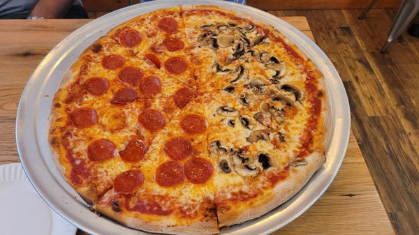 CAL’S BRICK OVEN PIZZA - 12 Photos & 38 Reviews - 122 Main St, Reading ...