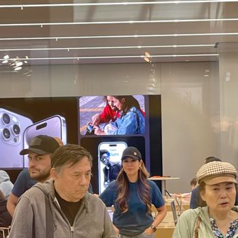 APPLE QUEENS CENTER - Updated September 2025 - 51 Photos & 183 Reviews ...