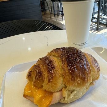 BODEGA CAFE - Updated July 2024 - 46 Photos & 25 Reviews - 3574 Holland ...