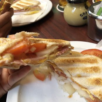 GROGANS CASTLE LOUNGE - Updated October 2025 - 50 Photos & 89 Reviews ...