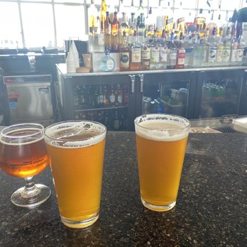 THE HANGAR RESTAURANT & FLIGHT LOUNGE - Updated April 2026 - 643 Photos ...