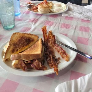 LIZZY’S DINER - 62 Photos & 72 Reviews - 1301 Judson Rd, Longview ...