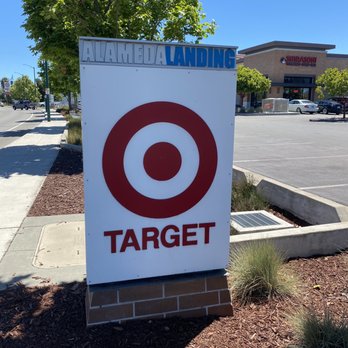 TARGET - Updated January 2025 - 425 Photos & 326 Reviews (3.3 stars ...