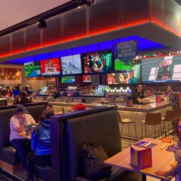 DAVE & BUSTER’S LOMBARD - Updated January 2026 - 59 Photos & 18 Reviews ...