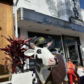 MOOTIME CREAMERY - Updated August 2024 - 990 Photos & 890 Reviews ...