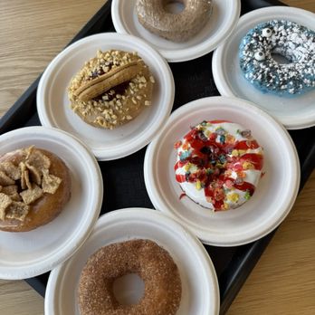 DESERT DONUTS - Updated December 2025 - 215 Photos & 68 Reviews - 8501 ...