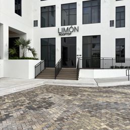 LIMÓN ROOFTOP BAR - Updated January 2026 - 128 Photos & 95 Reviews ...