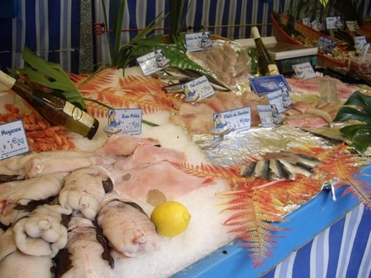MARCHÉ ALIBERT - Rue Alibert, Paris, France - Farmers Market - Phone ...