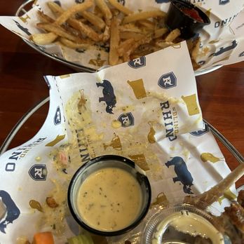 THE BLIND RHINO - Updated January 2026 - 122 Photos & 134 Reviews - 15 ...