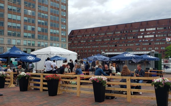 DOCKSIDE BEER GARDEN ON CENTRAL WHARF - Updated October 2025 - 1 ...