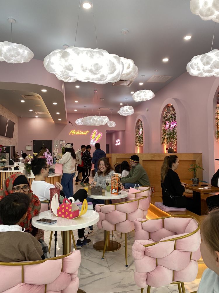 MOCHINUT MURPHY - Updated June 2024 - 50 Photos & 17 Reviews - 208 Fm ...