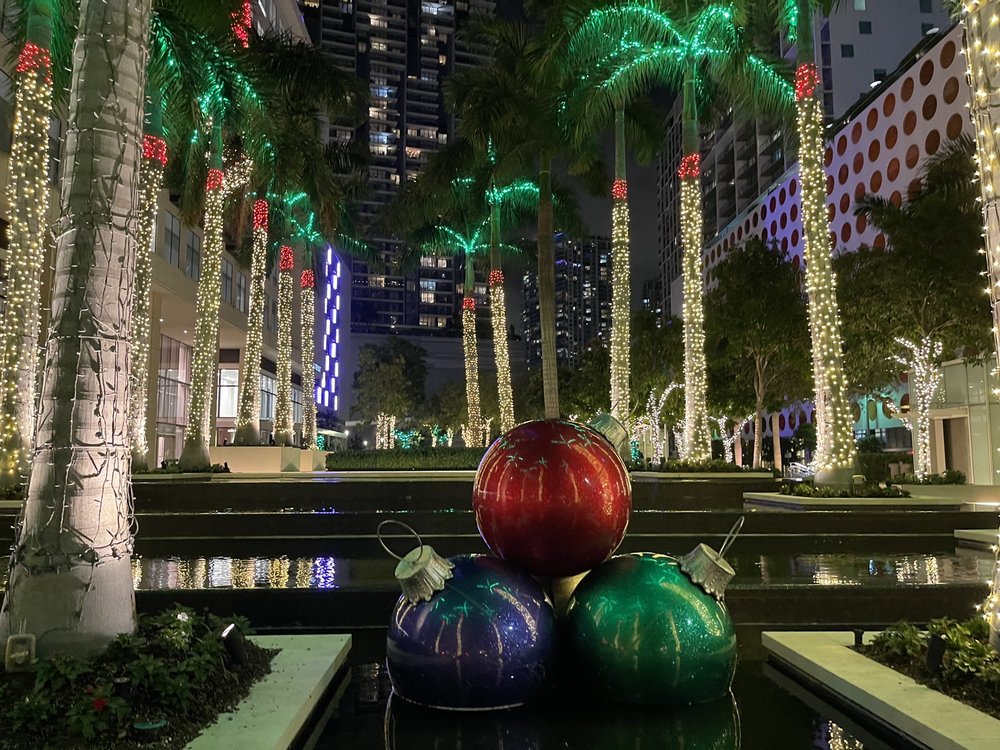 BRICKELL PARK - 65 Photos - Miami, Florida - Landmarks & Historical ...