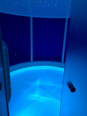 FLOAT OASIS - Updated December 2025 - 38 Photos & 33 Reviews - 12745 W Capitol Dr, Brookfield ...