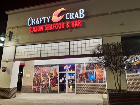 CRAFTY CRAB LARGO - 22 Photos & 19 Reviews - 10560 Campus Way S, Upper ...