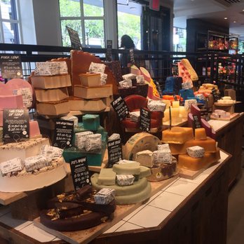 LUSH - Updated May 2025 - 16 Photos & 12 Reviews - 144 Newbury St ...