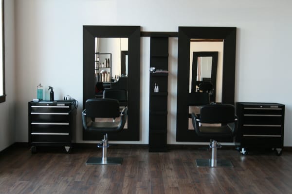 URBANE UNCOMMON SALON - Updated January 2026 - 12 Reviews - 404 Roy ...