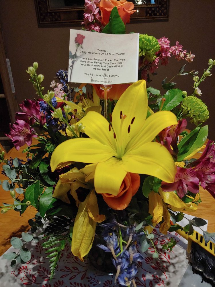 ROSEMOUNT FLORAL BY LUCKY LOLA - Updated August 2024 - 15 Photos - 2978 ...