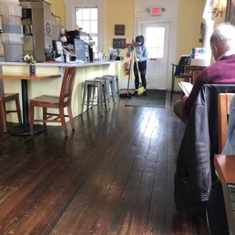 THE CUBBY HOLE - Updated December 2024 - 323 Photos & 358 Reviews - 37 ...