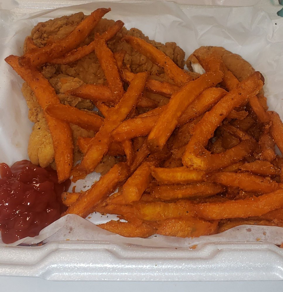 CHIX N STIX - Updated October 2025 - 31 Photos & 38 Reviews - 800 21st ...