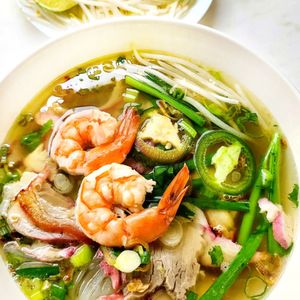 HUE KITCHEN - 53 Photos & 14 Reviews - 413 N Euclid St, Santa Ana ...