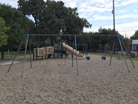 MILROY PARK - Updated October 2025 - 10 Photos - 1205 Yale St, Houston ...
