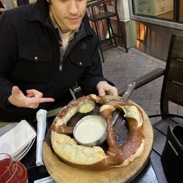 BRONSON BIERHALL - 298 Photos & 220 Reviews - 4100 Fairfax Dr ...