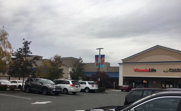 REDMOND CENTER - 15800 Redmond Way, Redmond, Washington - Shopping ...