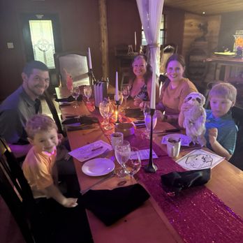 OAK MEADOW RANCH FEATURING THE WHITEHORSE STEAKHOUSE - Updated August ...