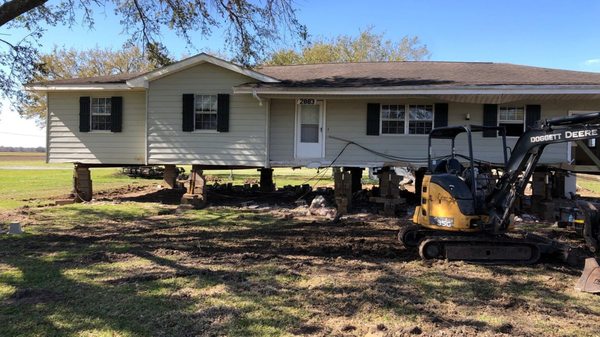 SIMONEAUX HOME MOVERS - Updated July 2025 - 10 Photos - 2704 Hwy 70 S ...