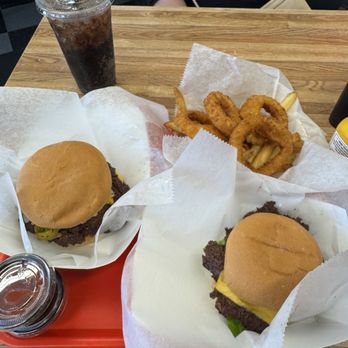 THE SNACK SHACK ON JOHNSON DRIVE - Updated December 2025 - 126 Photos ...